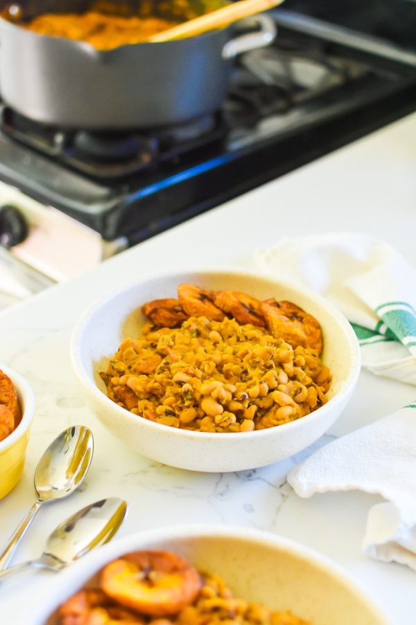 Ewa Riro (Nigerian Stewed Beans) - Dash of Jazz