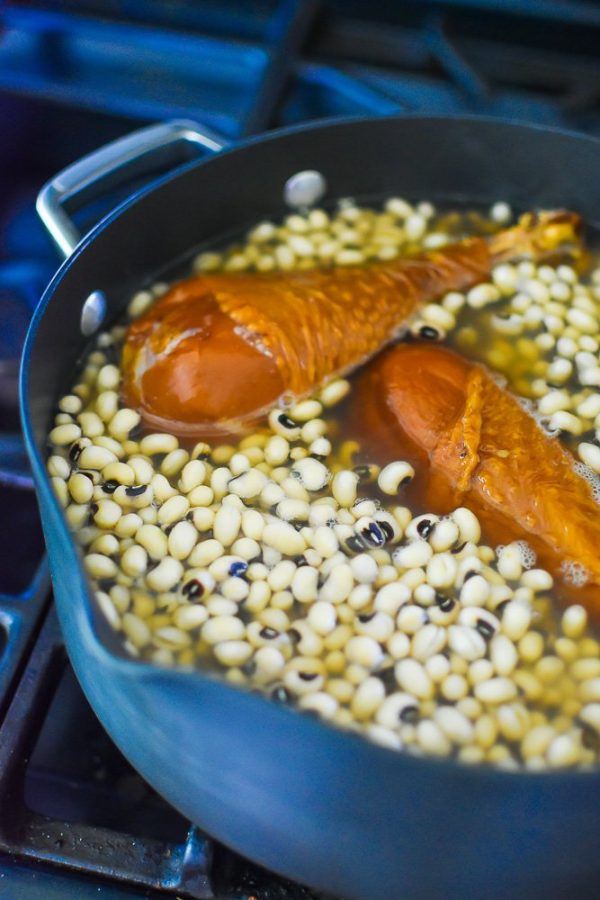 Ewa Riro (Nigerian Stewed Beans) - Dash of Jazz