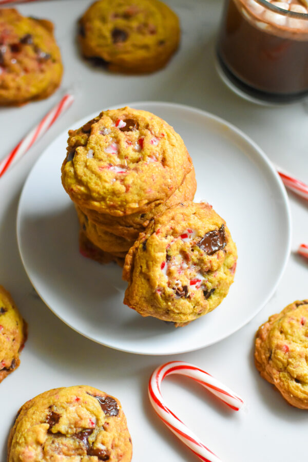Peppermint Candy Cane Chocolate Chip Cookies - Dash of Jazz