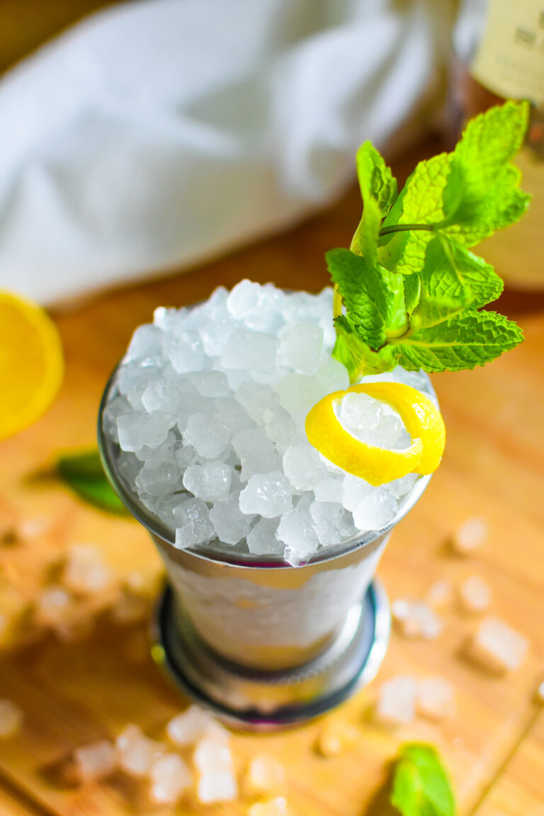 Sweet Tea Mint Julep Cocktail - Dash of Jazz
